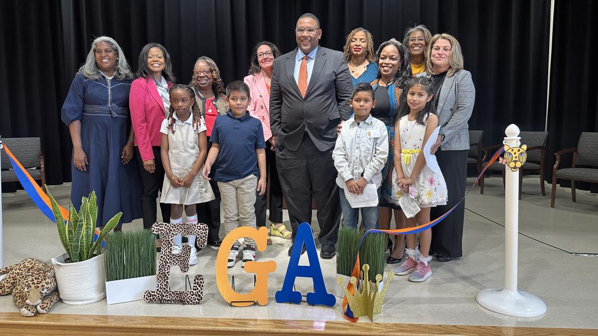 Inauguran Esperanza Global Academy, primera escuela con nombre latino ...