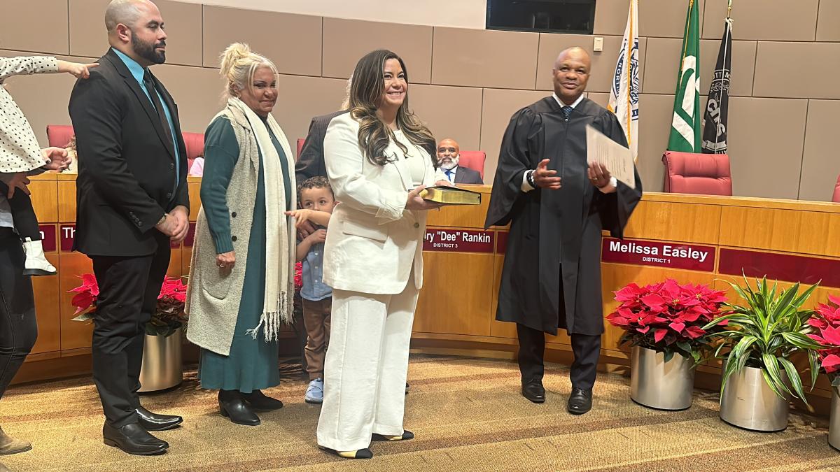 Elizabeth “Liz” Monterrey dedica su victoria a estudiantes latinos
